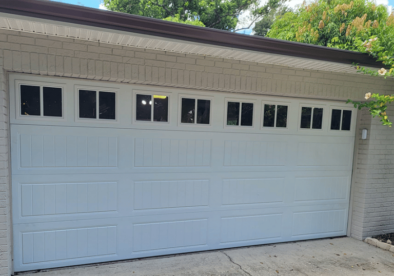 Choosing a New Garage Door: 6 Expert Tips for Style, Cost & Performance